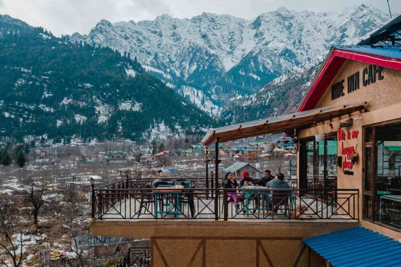 10 Best Cafes in Manali for Food, Coffee & Scenic Views 2026