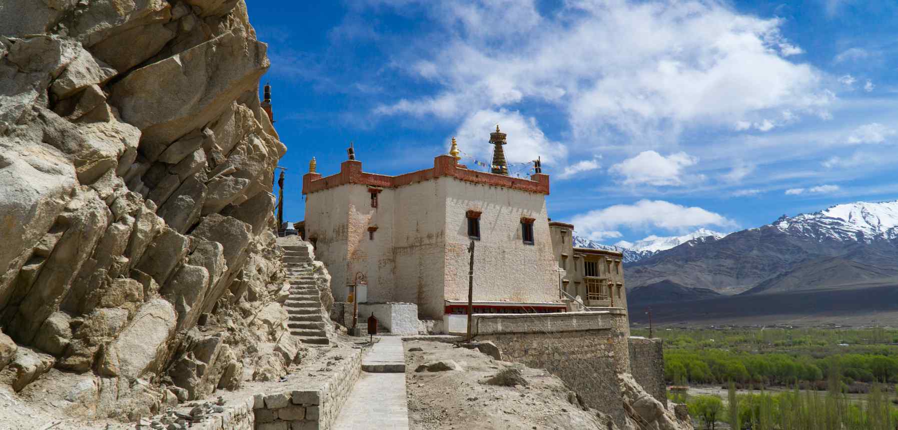 12 Monasteries in Ladakh For a Spiritual Experience