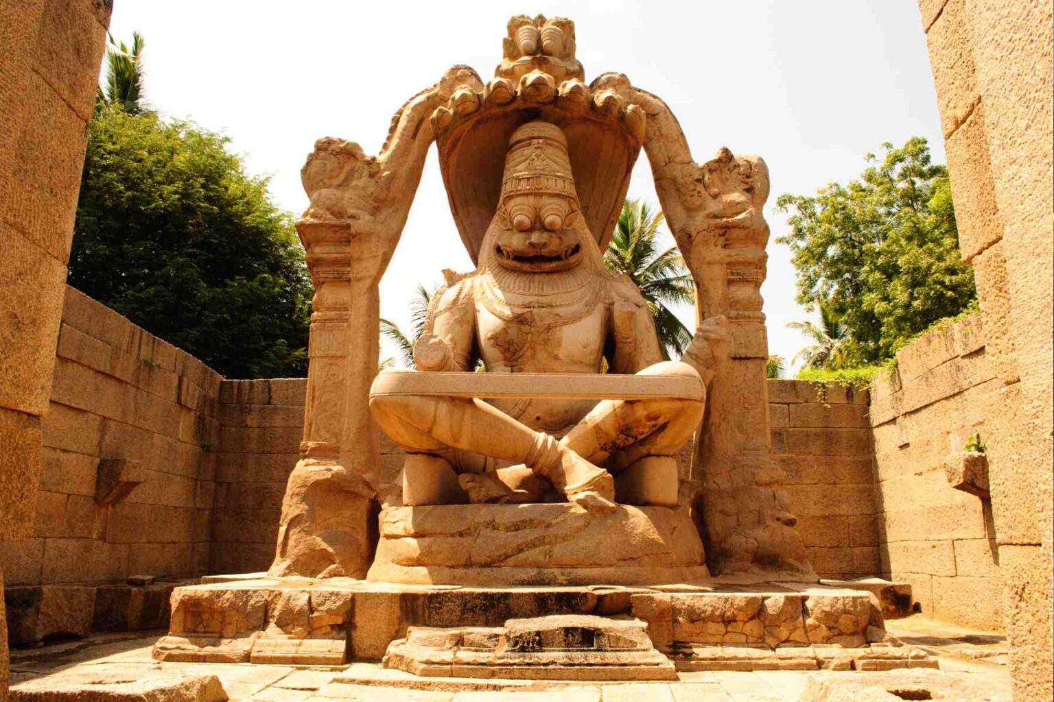 17 Incredible Historical Places in Karnataka You Must Visit