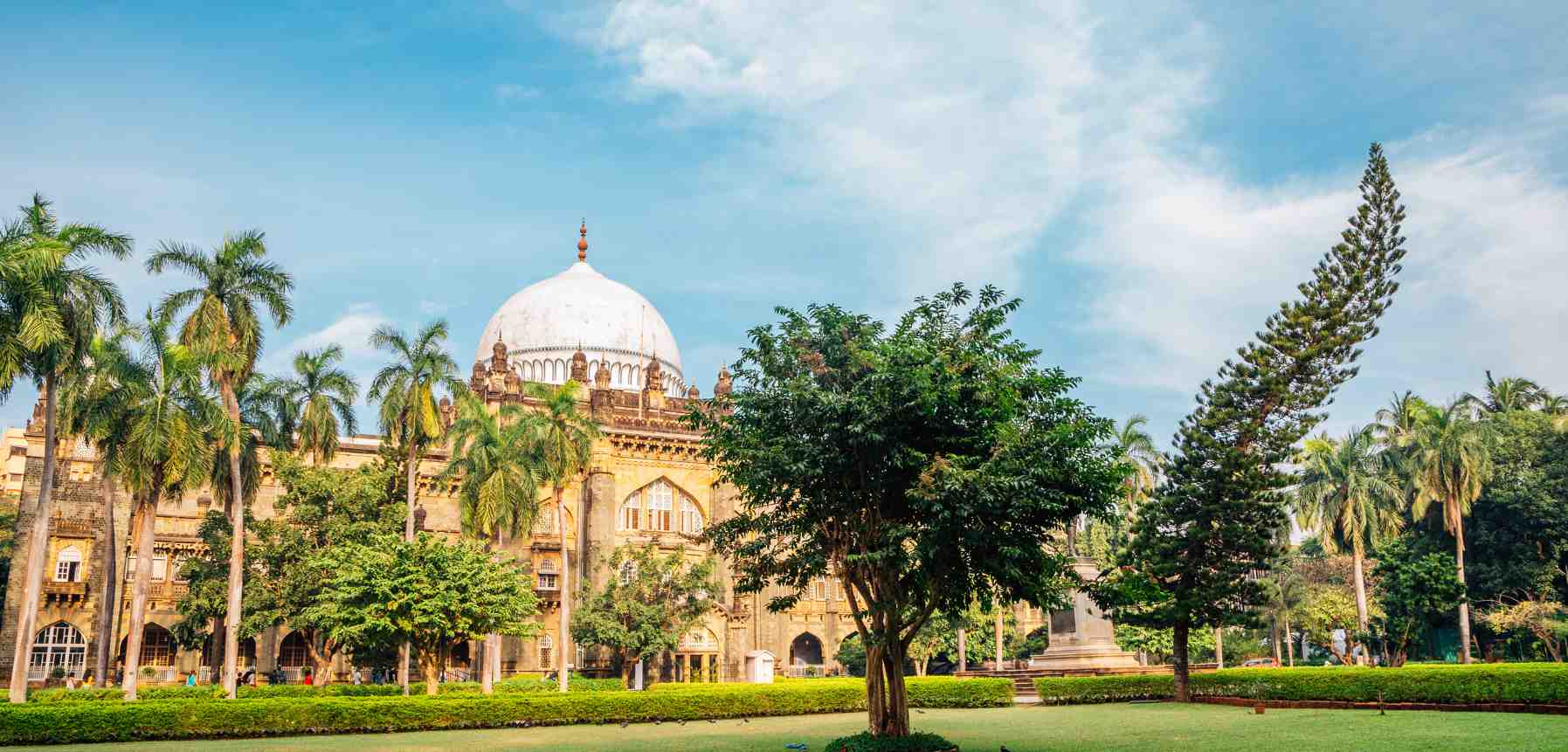 Marine Drive Mumbai – A Complete Guide 2026