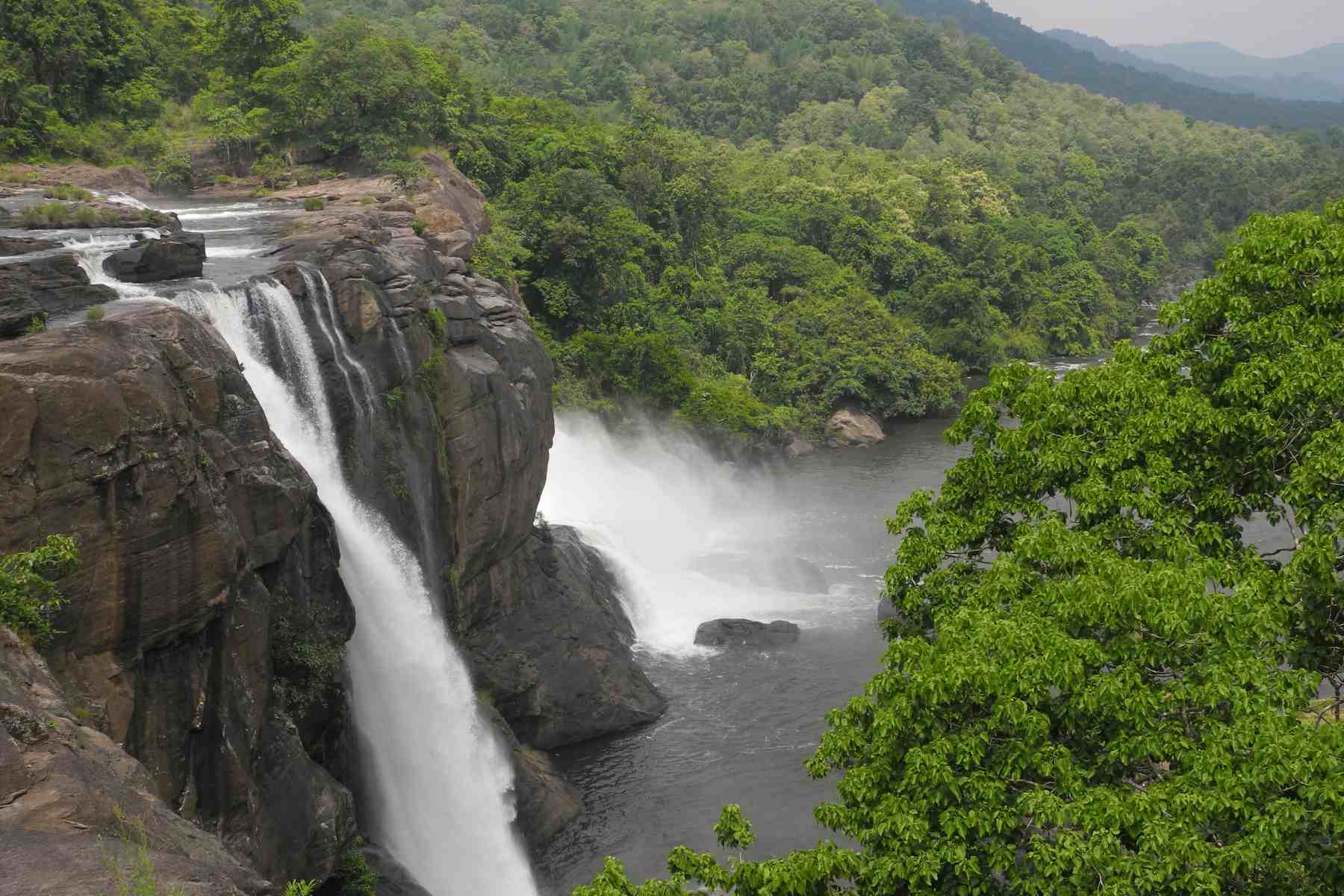 Athirappilly Waterfalls: Best Waterfall in Kerala 2025