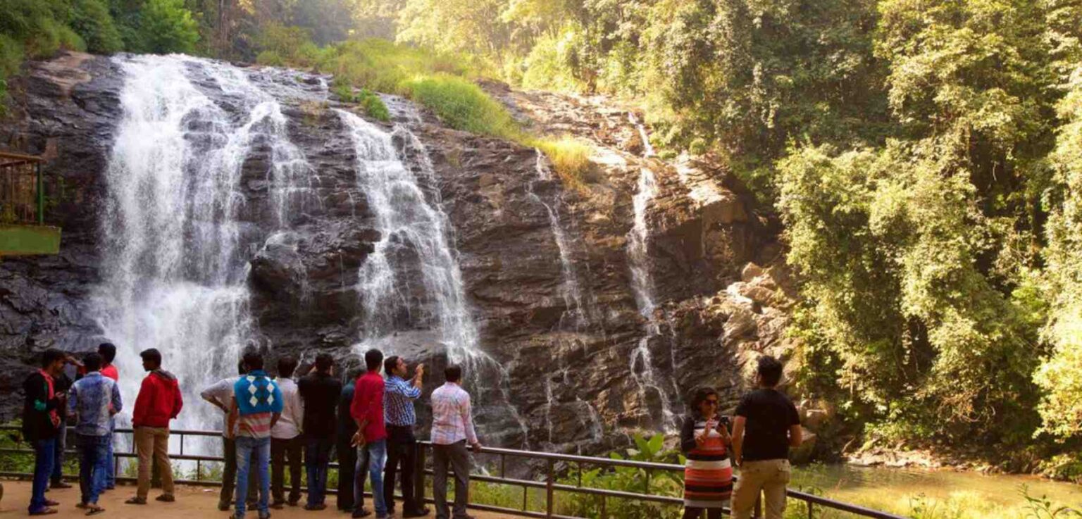 Abbey Waterfall: Enjoy Nature's Beauty in Madikeri 2025