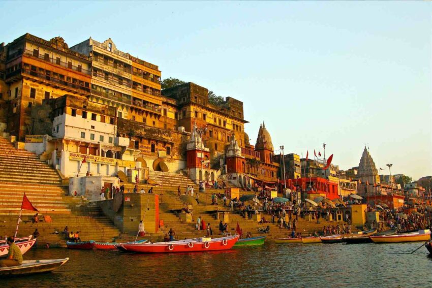 Best Time to Visit Varanasi: 3 Ideal Seasons & Travel Tips