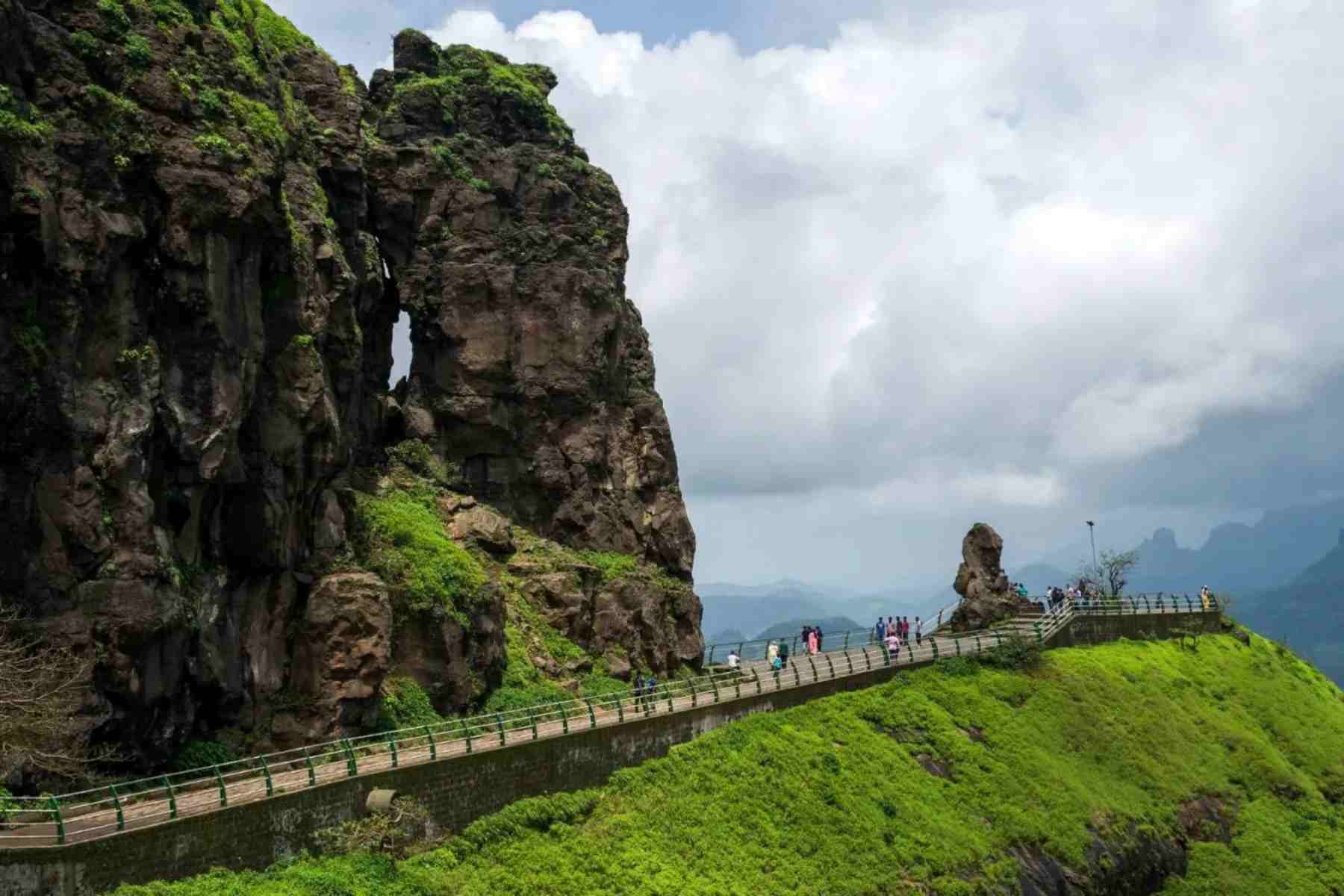 10 Amazing Places to Visit in Pune for a Weekend Getaway