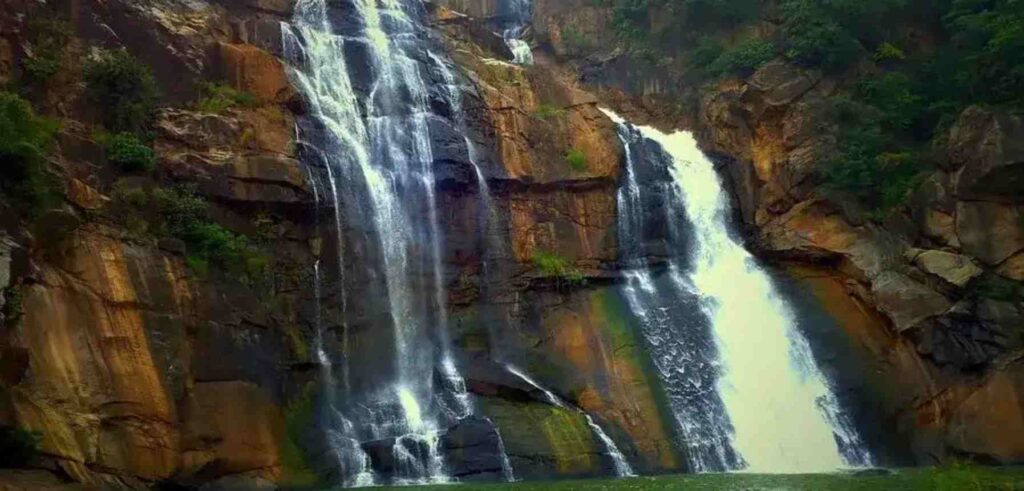 Hundru Waterfall: A Nature’s Paradise in Jharkhand