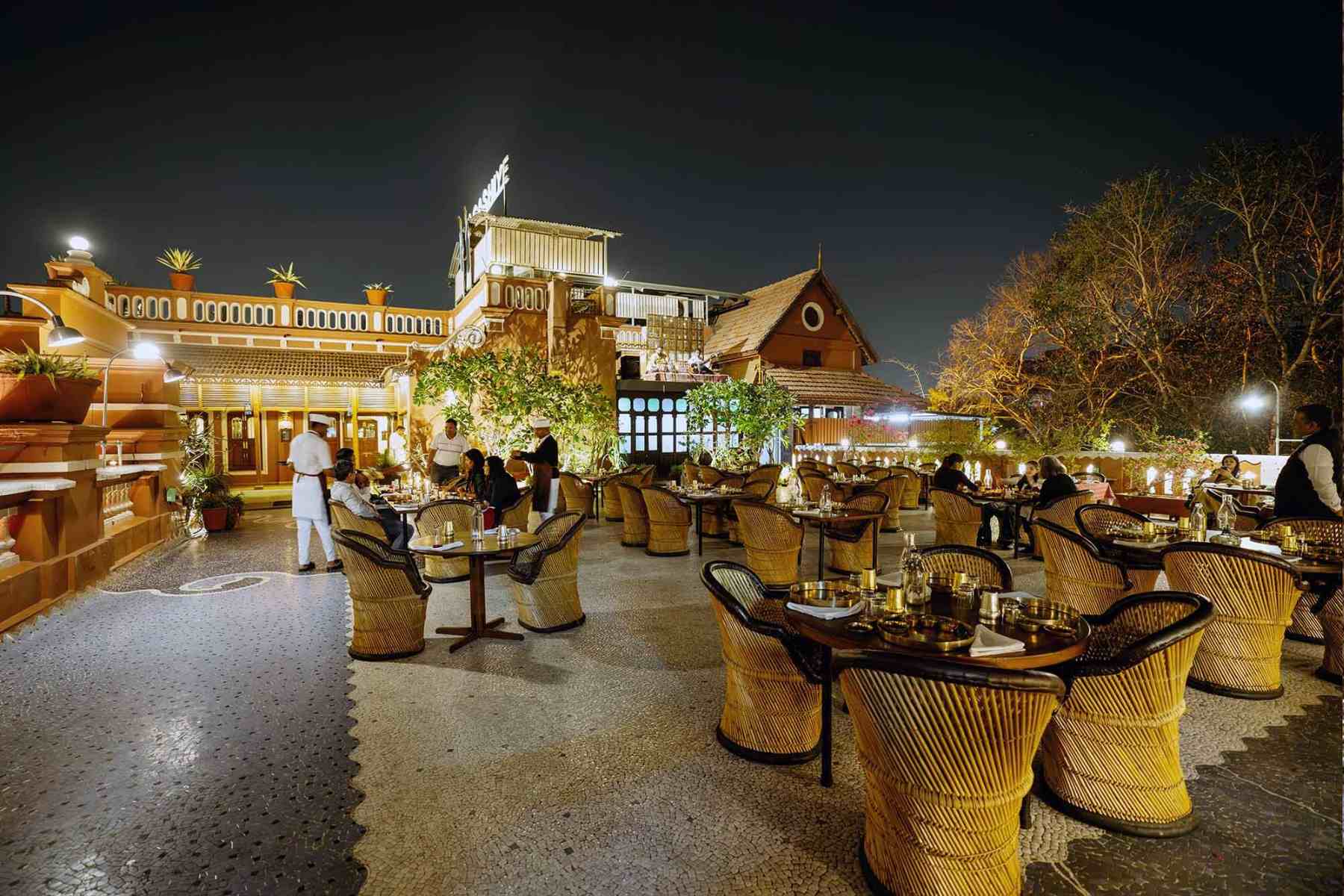 8 Best Restaurants in Ahmedabad: A Foodie's Ultimate Guide