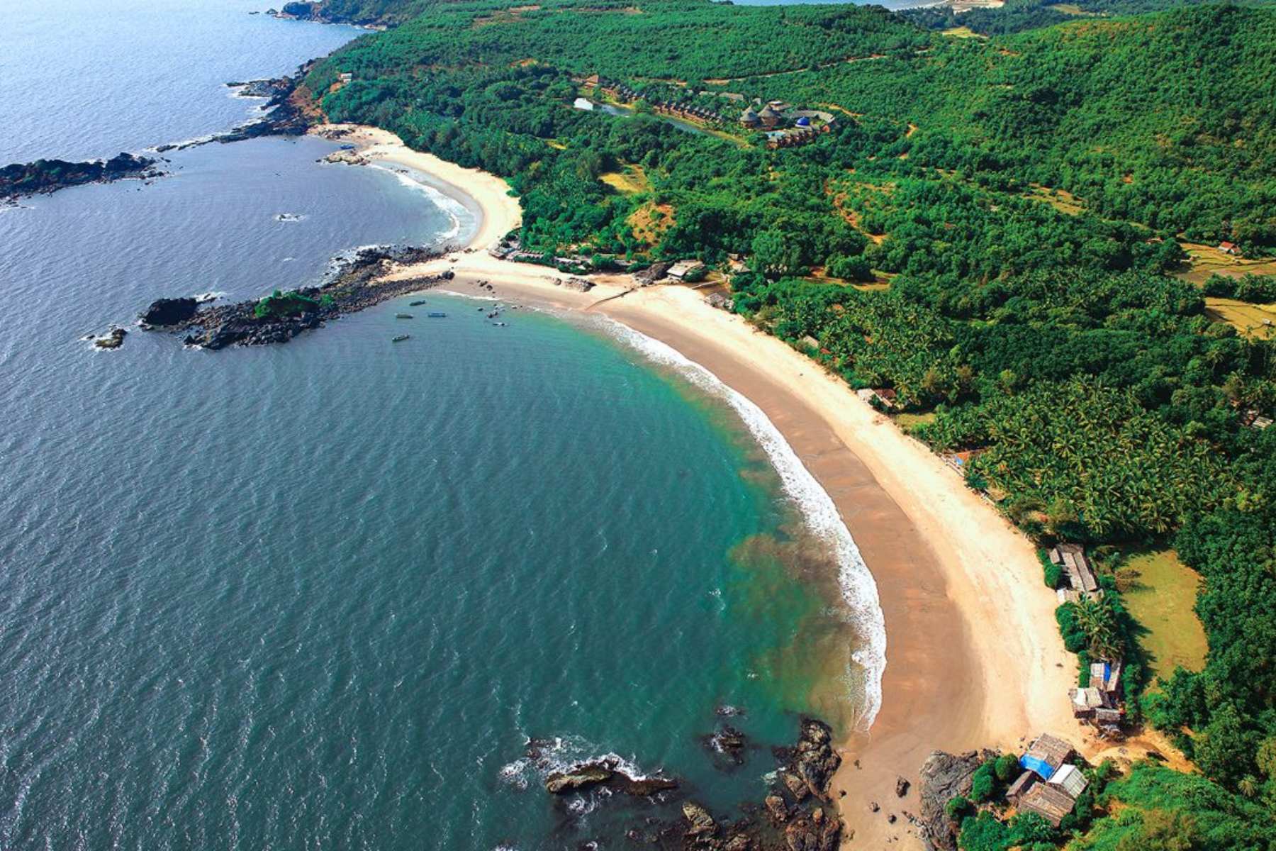 8 Best Places to Visit in Gokarna: Beaches, Temples & More